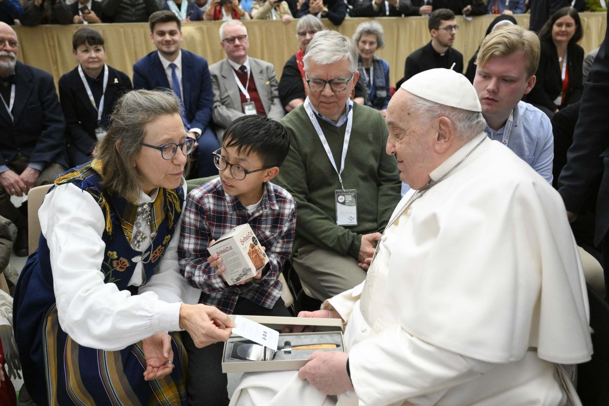 Pope Francis: Carlo Acutis Shows Young People "the fullness of life" in ...