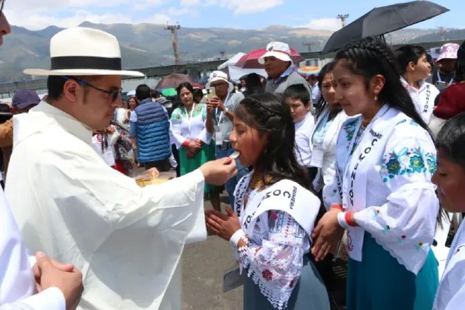 1,600 Children Receive First Holy Communion at International ...